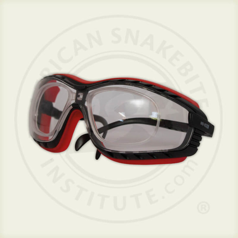 PPE. Gaiters, Gloves and Glasses - African Snakebite Institute