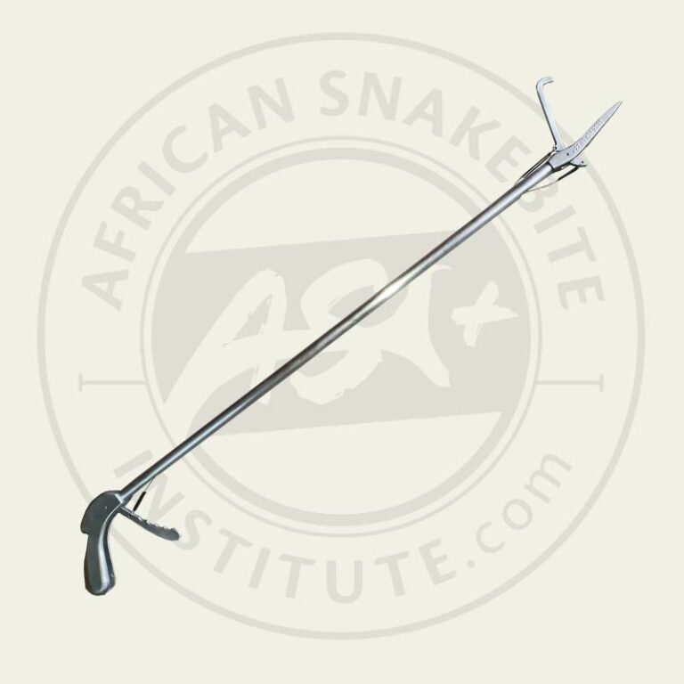 Tongs, Hooks and Bagging Systems - African Snakebite Institute