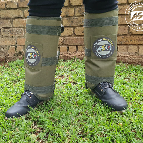 PPE. Gaiters, Gloves and Glasses - African Snakebite Institute