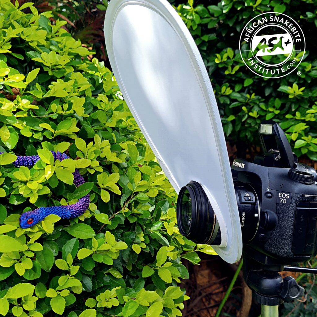 Pop-Up Flash Diffuser - African Snakebite Institute